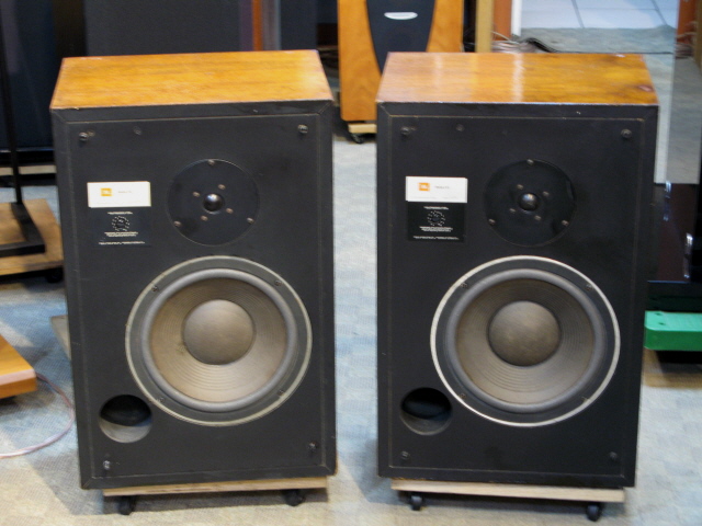 JBL ( L40 )